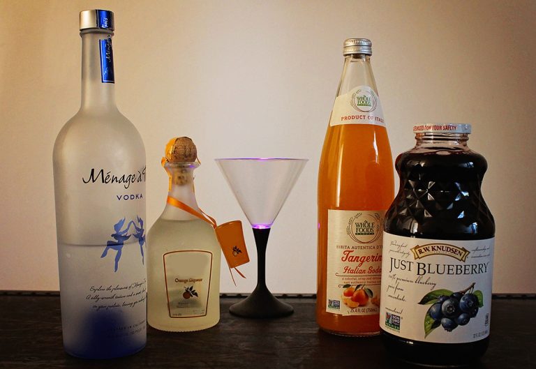 Saturday Spirits: Blueberry Tangerine Cocktail – A Well Crafted Party