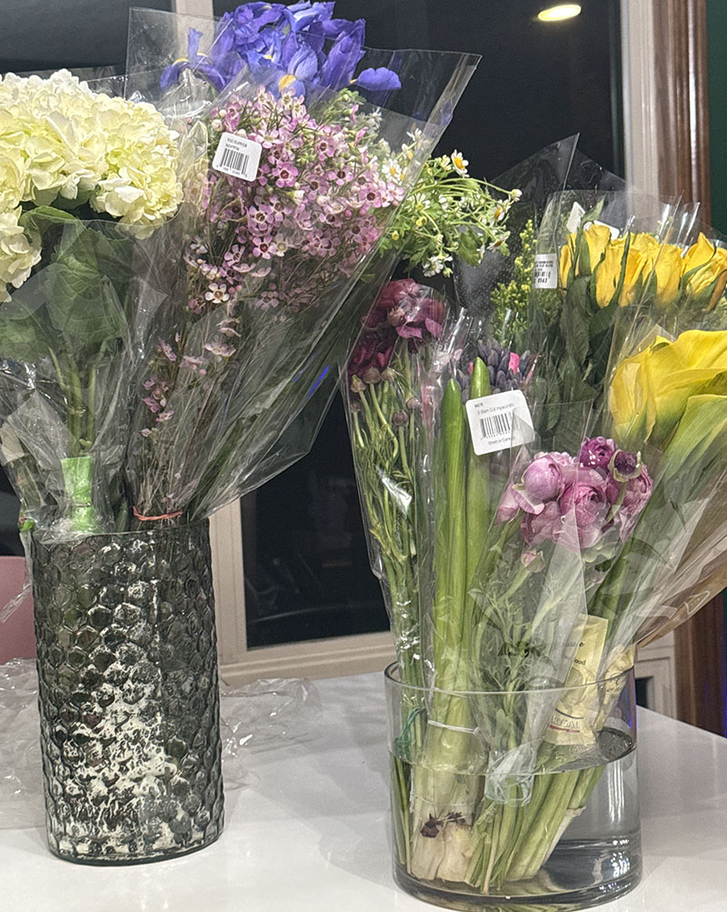 Quick and Easy Floral Arrangements: Turn Grocery Store Flowers into ...